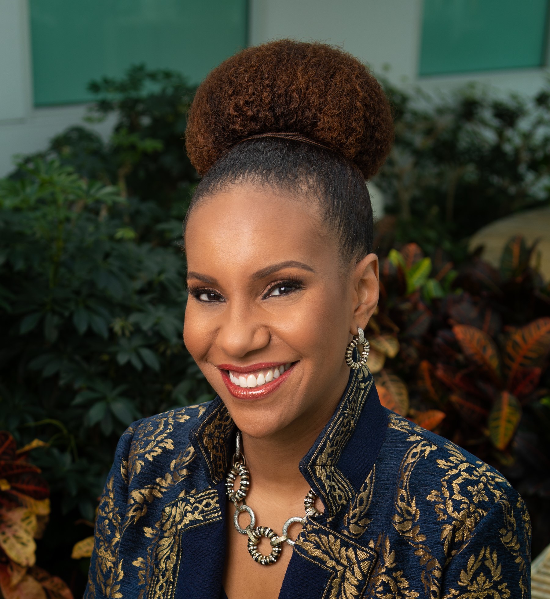 Dr. Tonya M. Matthews | Association of Academic Museums and Galleries